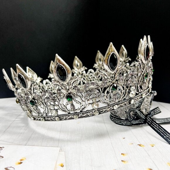Handmade | Accessories | Vintage Silver King Crown Black Stones Crown ...